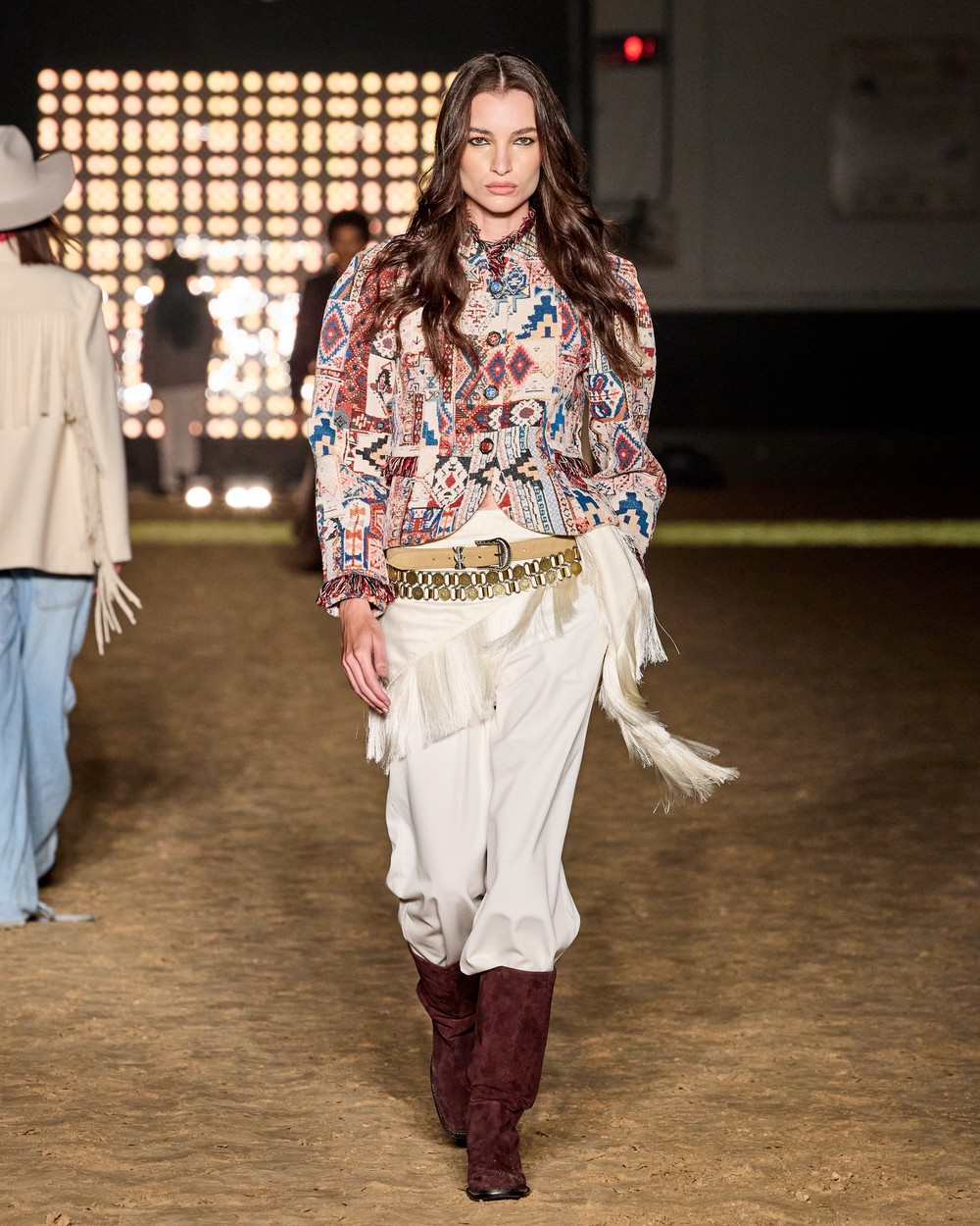 Nati Vozza faz desfile de estreia em São Paulo e reafirma caráter 360 ...