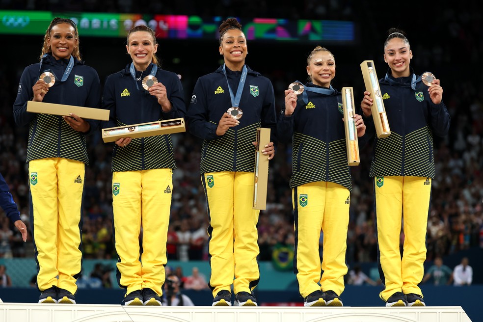 Olimpíadas 2024: Carolina Dieckmann homenageia meninas da ginástica artística após bronze ...
