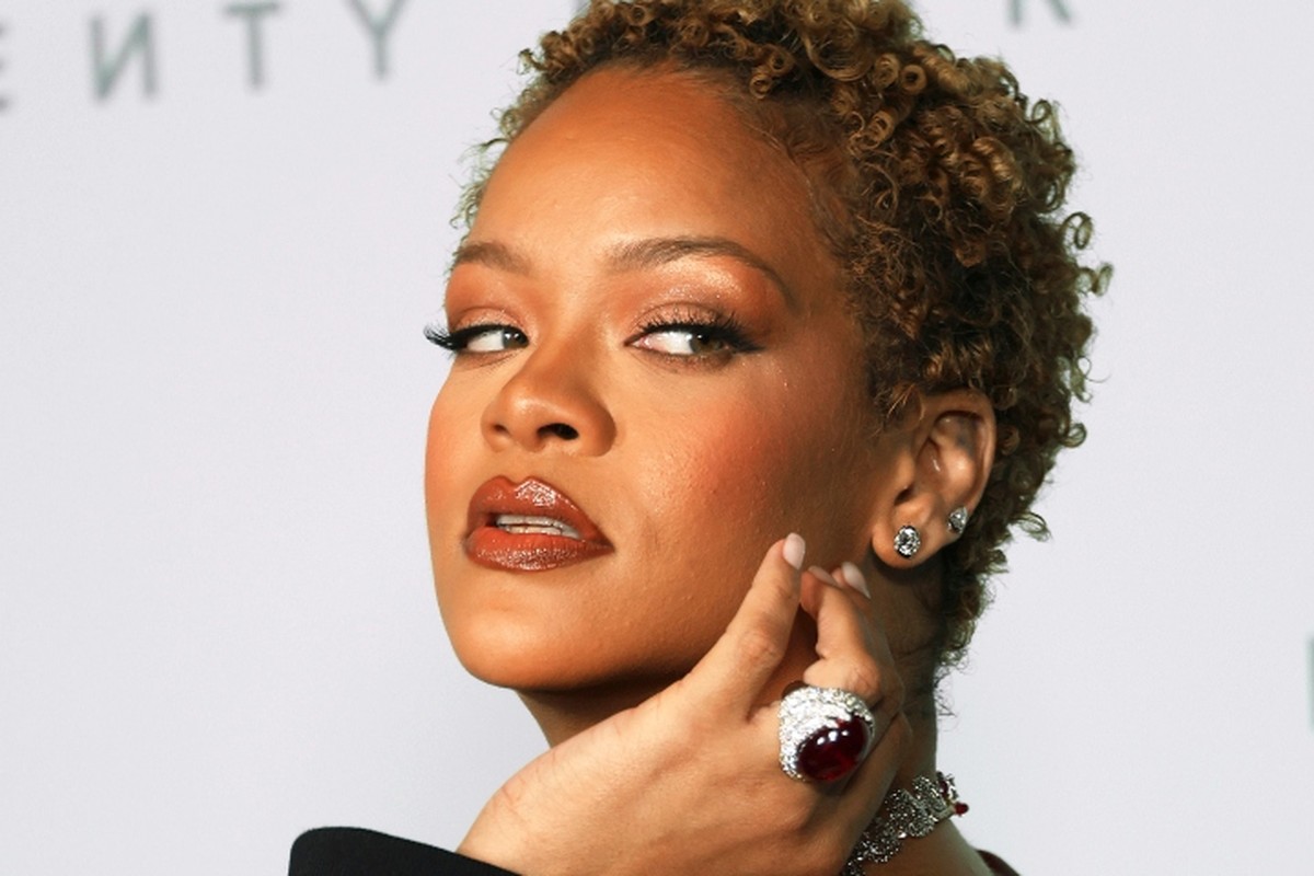 Rihanna provoca lançamento de novo álbum em evento da Fenty Hair: 'O ...