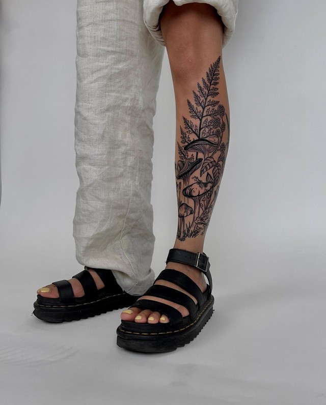 Tatuagens femininas na canela: modelos lindos para você marcar na pele