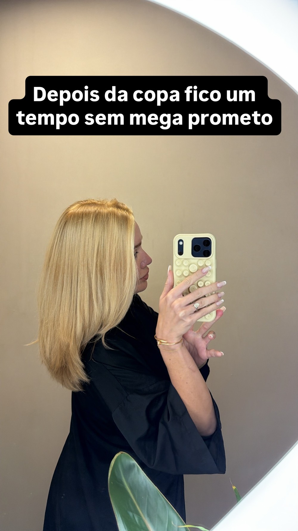 Karoline Lima surpreende ao mostrar cabelo sem aplique e diz que ...