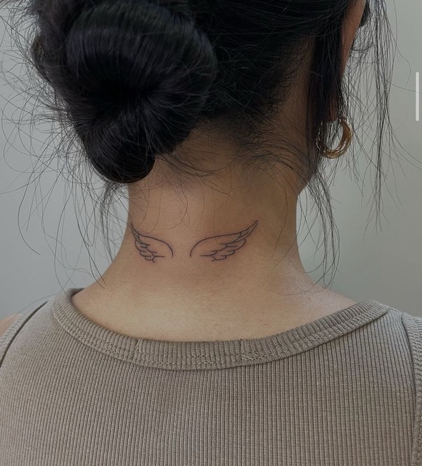 Tatuagens femininas no pescoço: veja 50 modelos lindos para inspirar ...