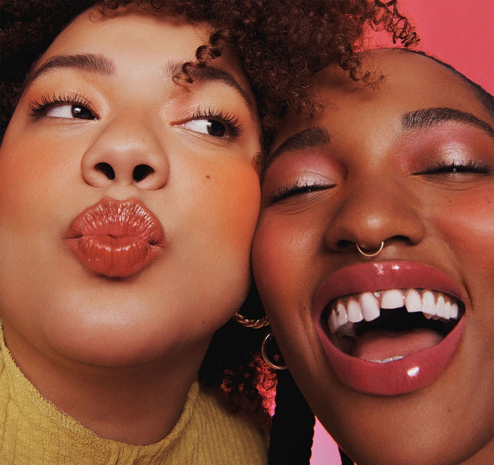 15 batons de longa duração para comemorar o Dia do Beijo sem se preocupar