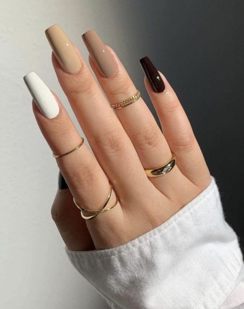 Unhas decoradas de marrom: 25 inspirações sofisticadas e elegantes para ...