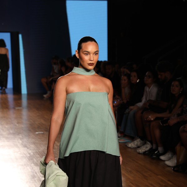 Moda afrocosmopolita: Angela Brito coloca festas de santos no SPFW