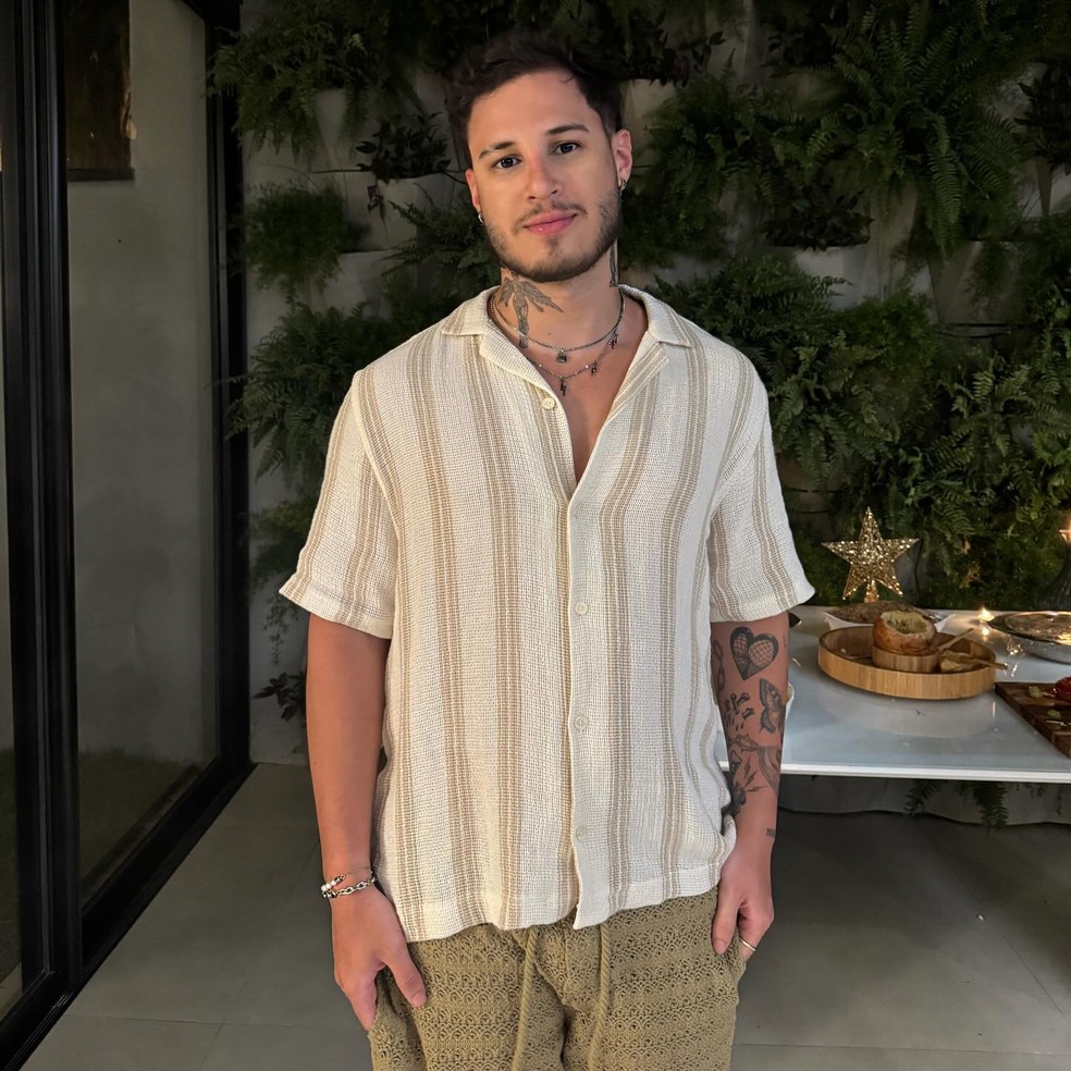 Dentista acusa influenciador de agressão durante festa em sítio: 'Me deu uma voadora e eu caí'