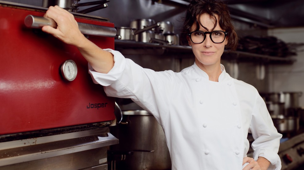 8 mulheres que fazem sucesso na gastronomia que vale a pena conhecer