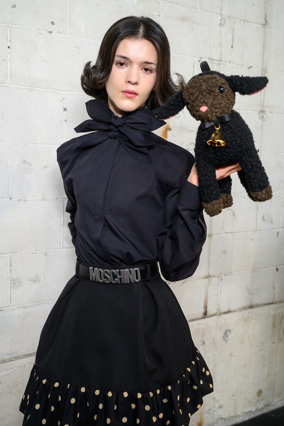5 acessórios divertidos do Inverno 25 da Moschino