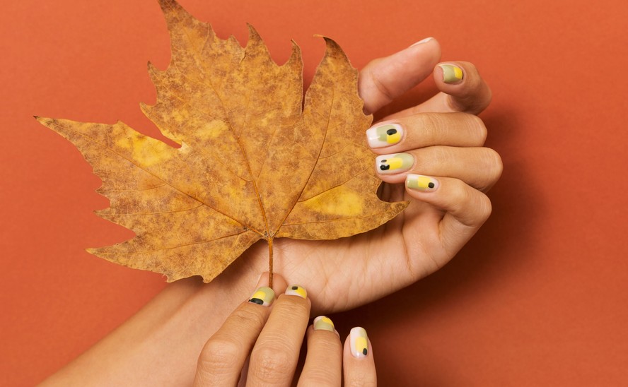 Cores de unhas que funcionam super bem no outono