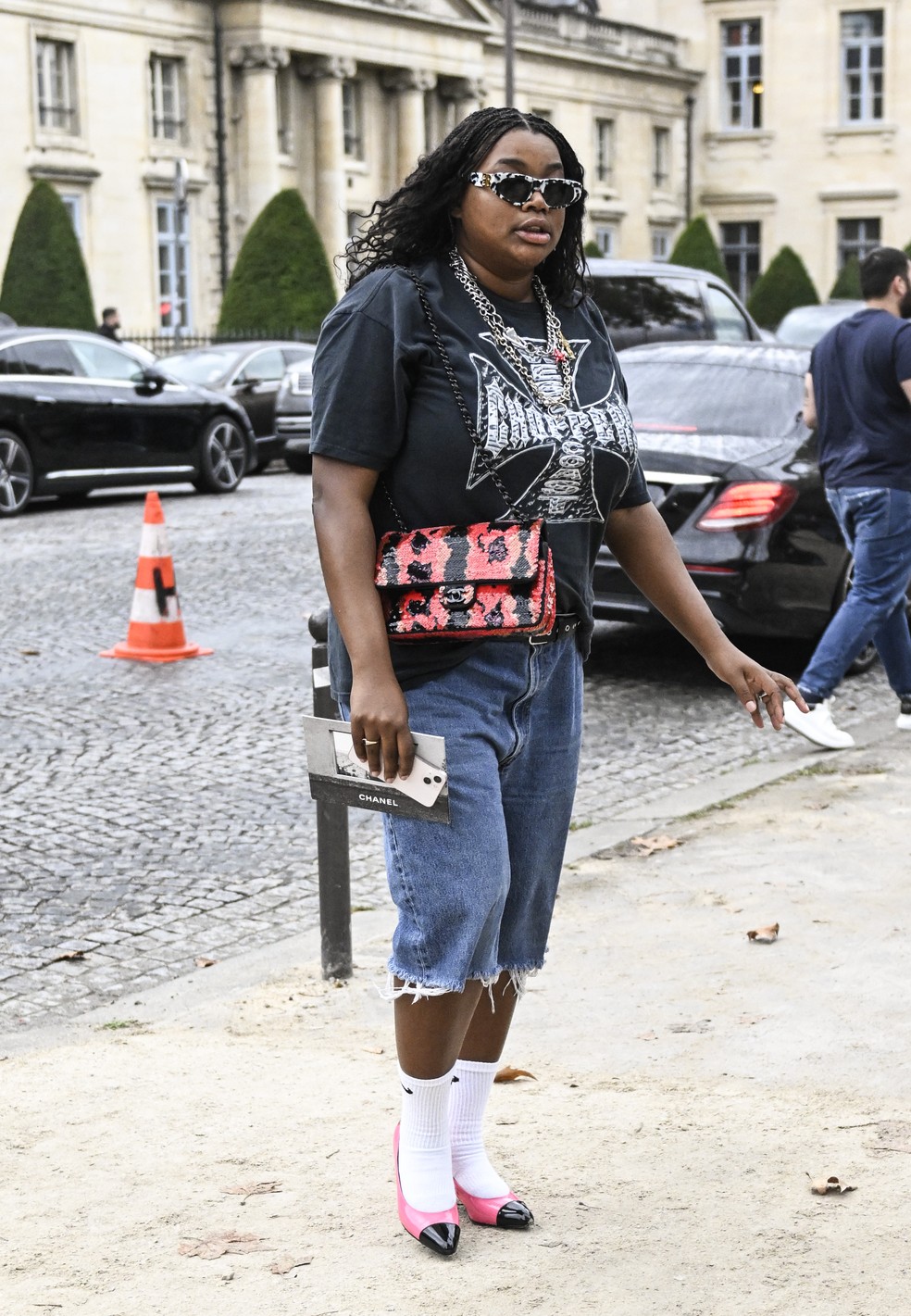 6 combinações de roupa para sair no calor sem sofrer