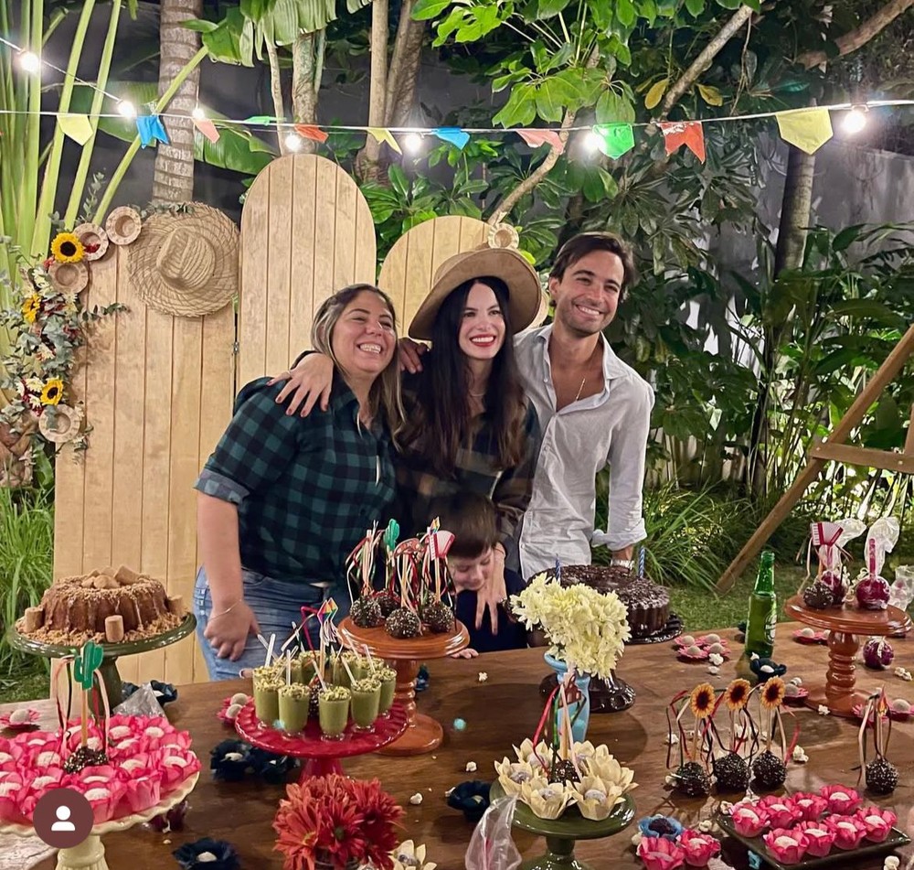 Sthefany Brito faz arraial para celebrar seus 38 anos: 'Gratidão'