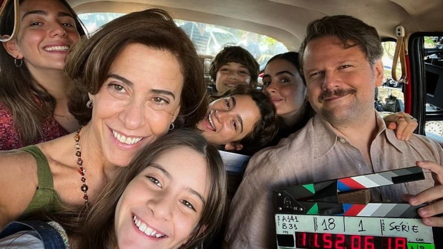 Selton Mello celebra ‘Ainda Estou Aqui’ com clique dos bastidores: 'Fortalece para seguir em frente'