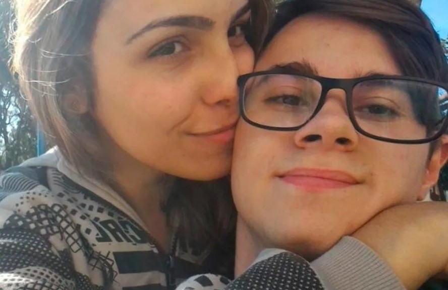 Isabela Tibcherani, namorada de Rafael Miguel, faz homenagem quatro ...