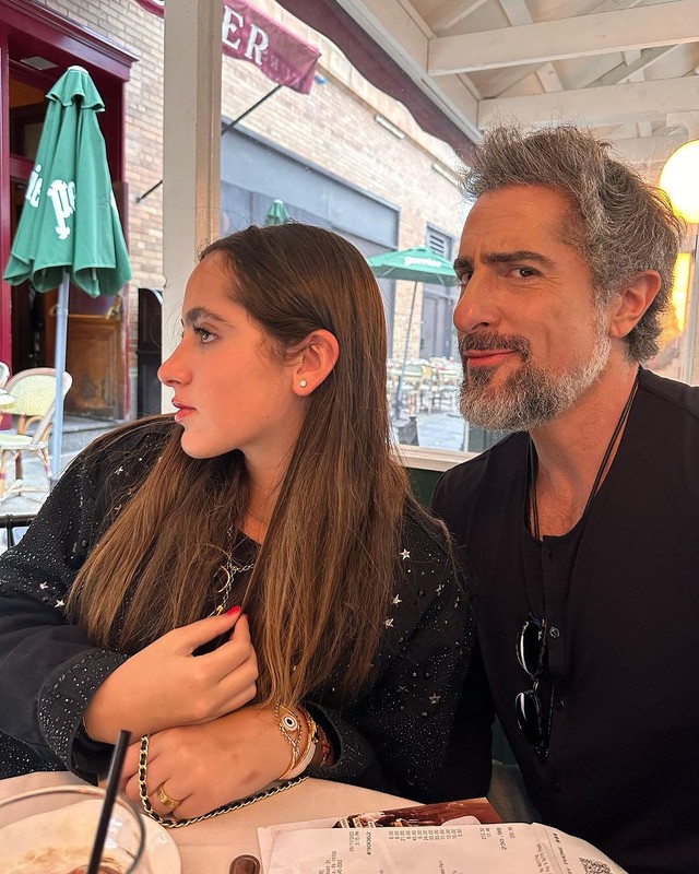 Suzana Gullo abre álbum de fotos de viagem com a família para celebrar o aniversário da filha