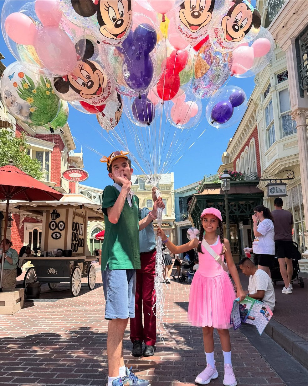Marcos Mion e Suzanna Gullo levam Romeo para conhecer a Disney: 'Amor e ...