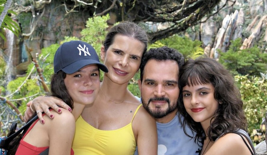 Tamanho das gêmeas de Luciano Camargo surpreende fãs e cantor reage ...