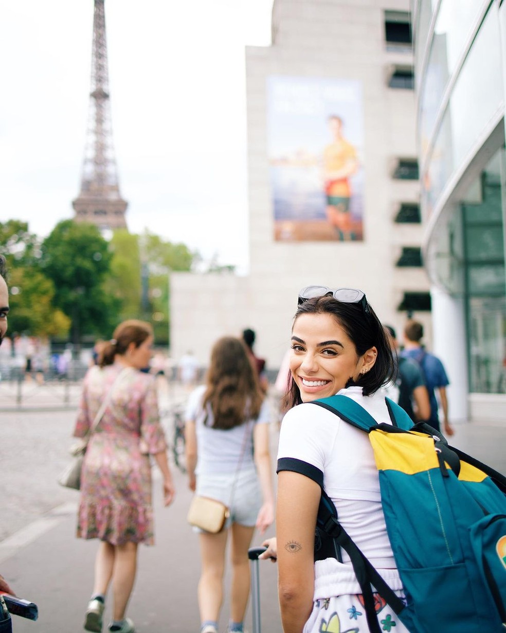 Key Alves abre álbum de viagem a Paris com irmã gêmea: 'Que experiência!'