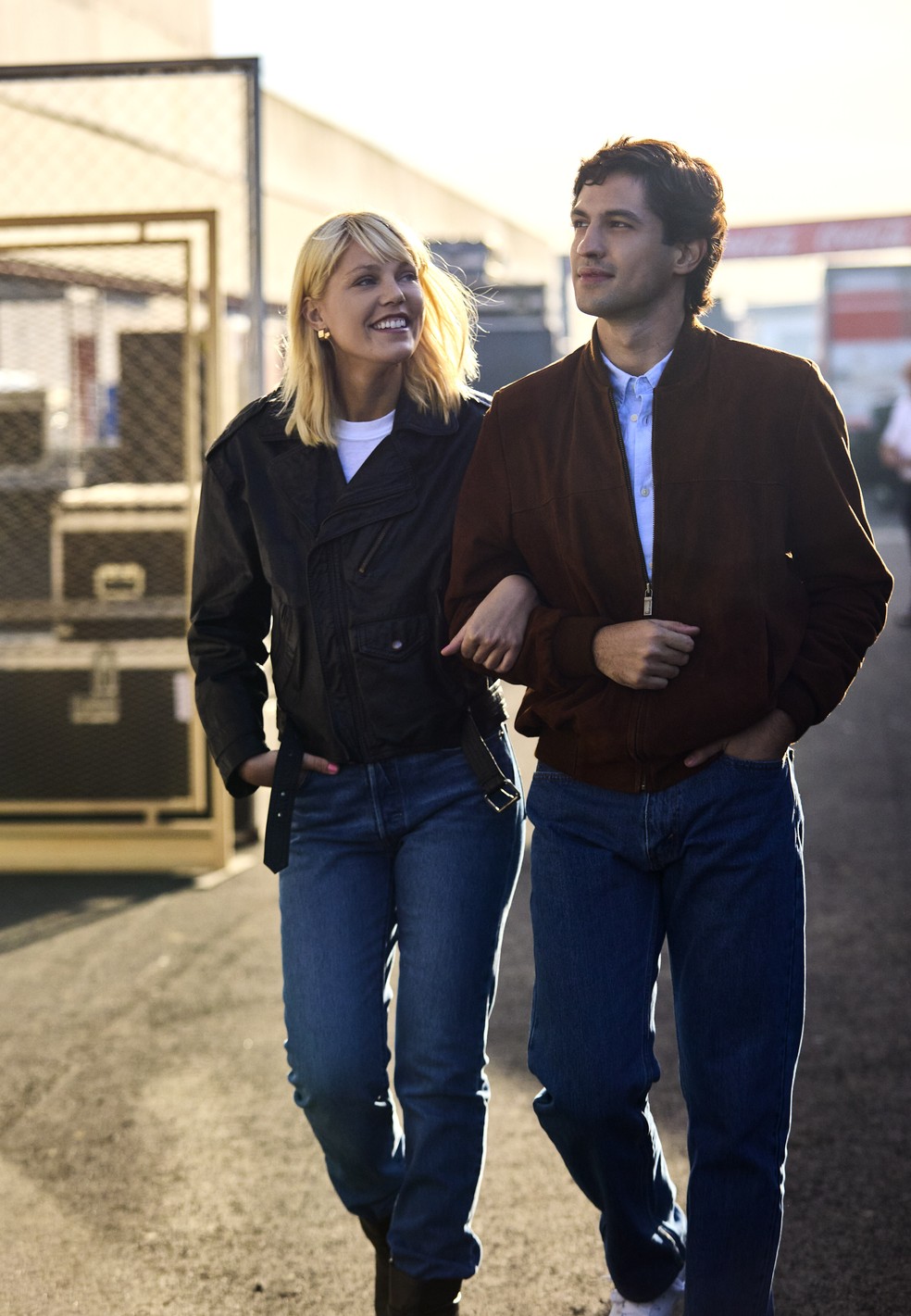 Look jeans, ombreiras, 'boné Nacional': os ícones de moda dos anos 1990 ...