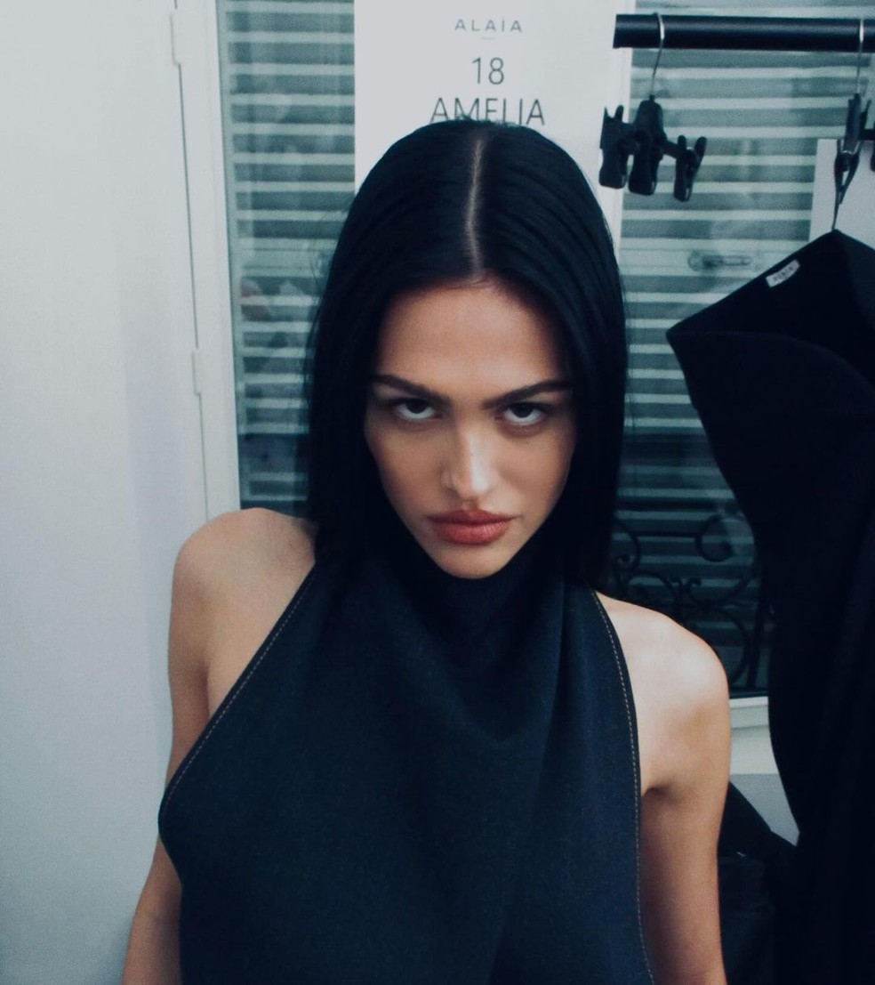 Amelia Gray, a modelo da Gen Z, em três perguntas sobre vida e rede social