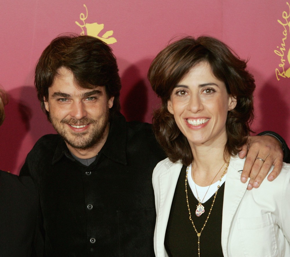 Fernanda Torres é casada com cineasta e filho já fez série da Globo ...