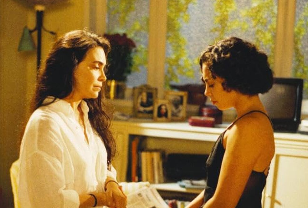 Carla Marins questiona final de Joyce em 'História de Amor': 'Com certeza será algo comentado'