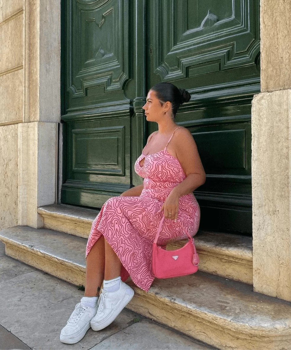 Look com tênis branco, o must-have do seu guarda-roupa