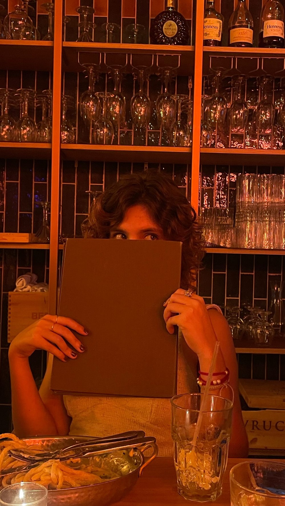 Após visita a Preta, Flora Gil curte passeio com neta, Flor Gil, e ...