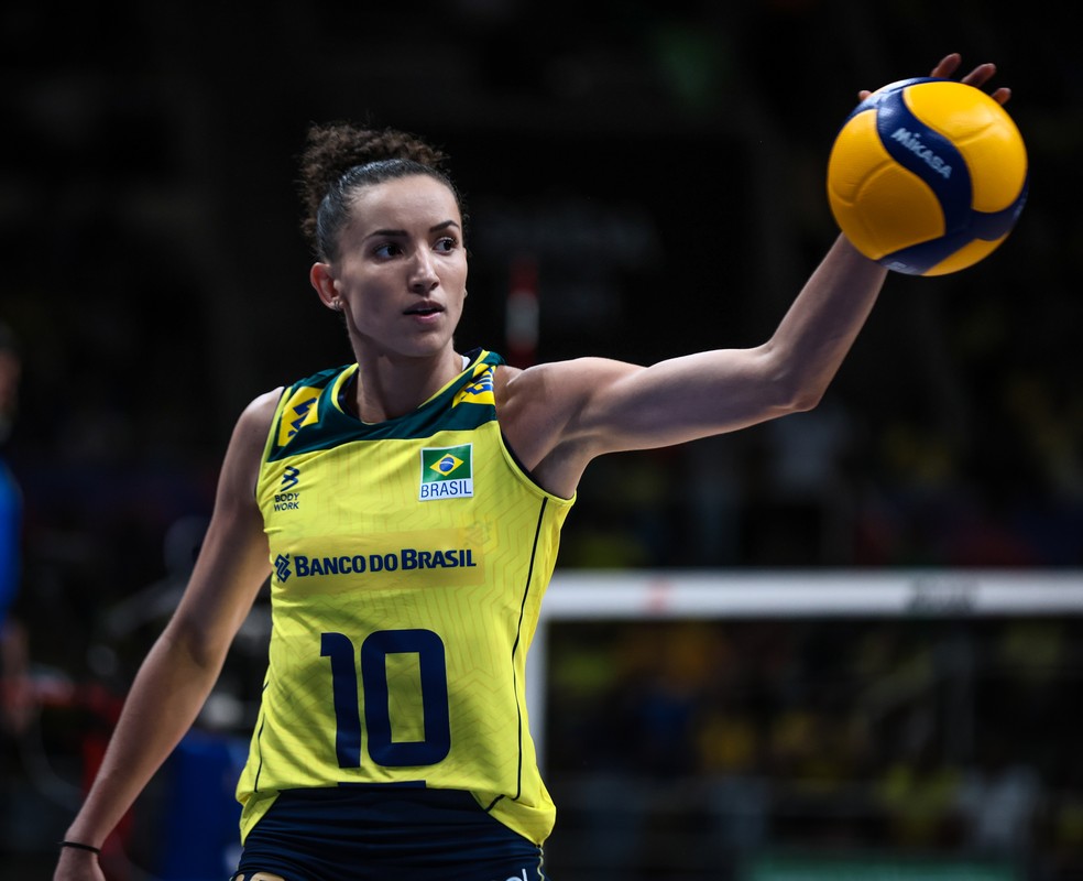 Gabi Guimarães celebra trajetória no vôlei antes de Olimpíadas: 'Só a ...