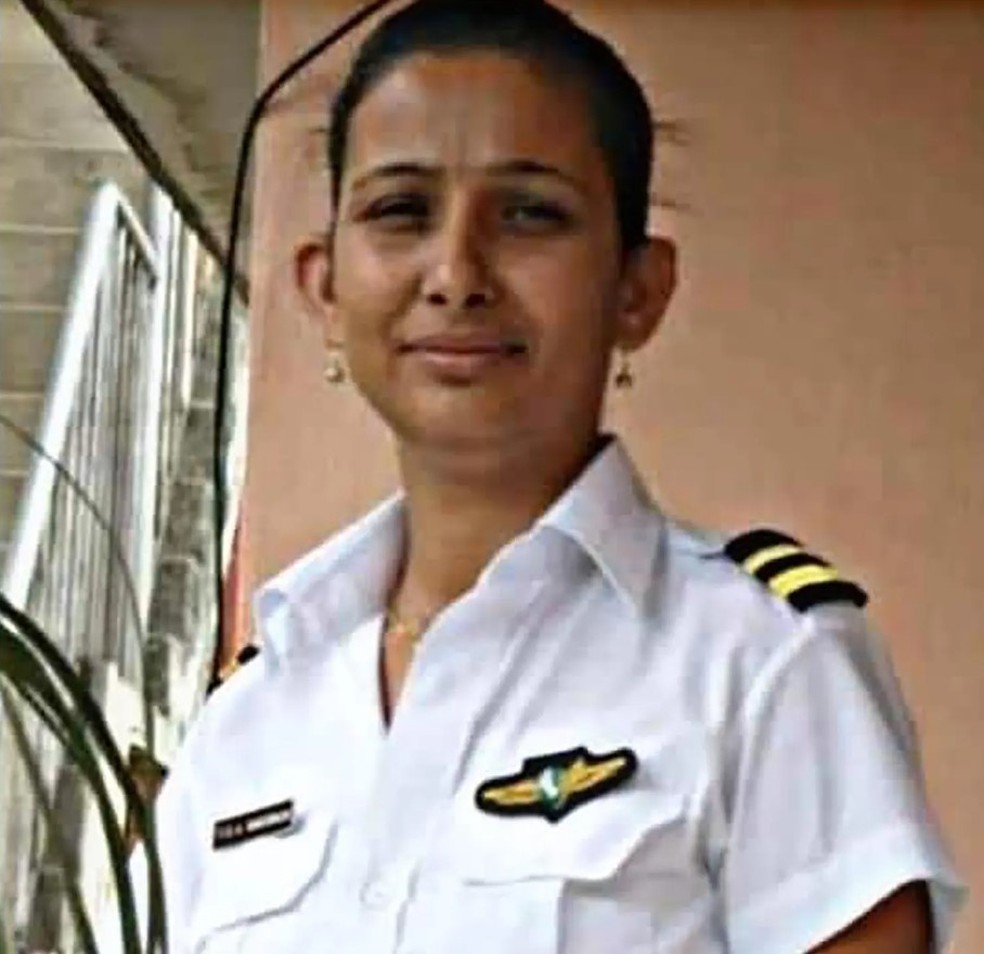 Copilota morta em voo do Nepal perdeu marido em acidente de avião em 2006