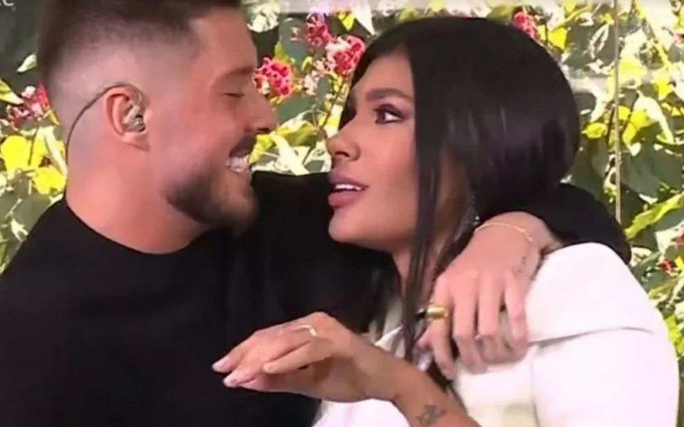 Pocah explica porque ainda não casou 4 anos após pedido no Mais Você ...