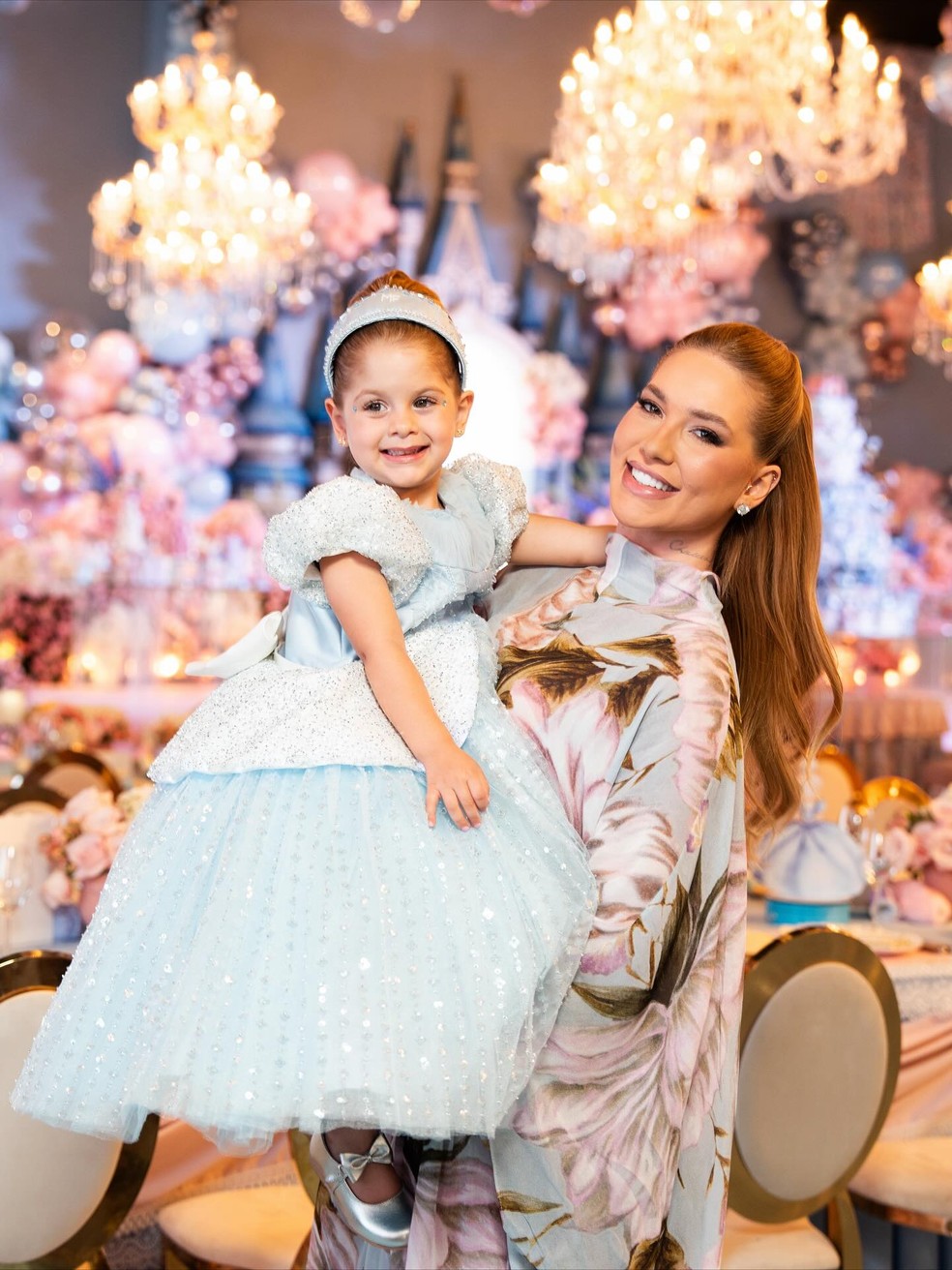 Virgínia mostra detalhes de festão de 3 anos da filha, Maria Flor, com ...