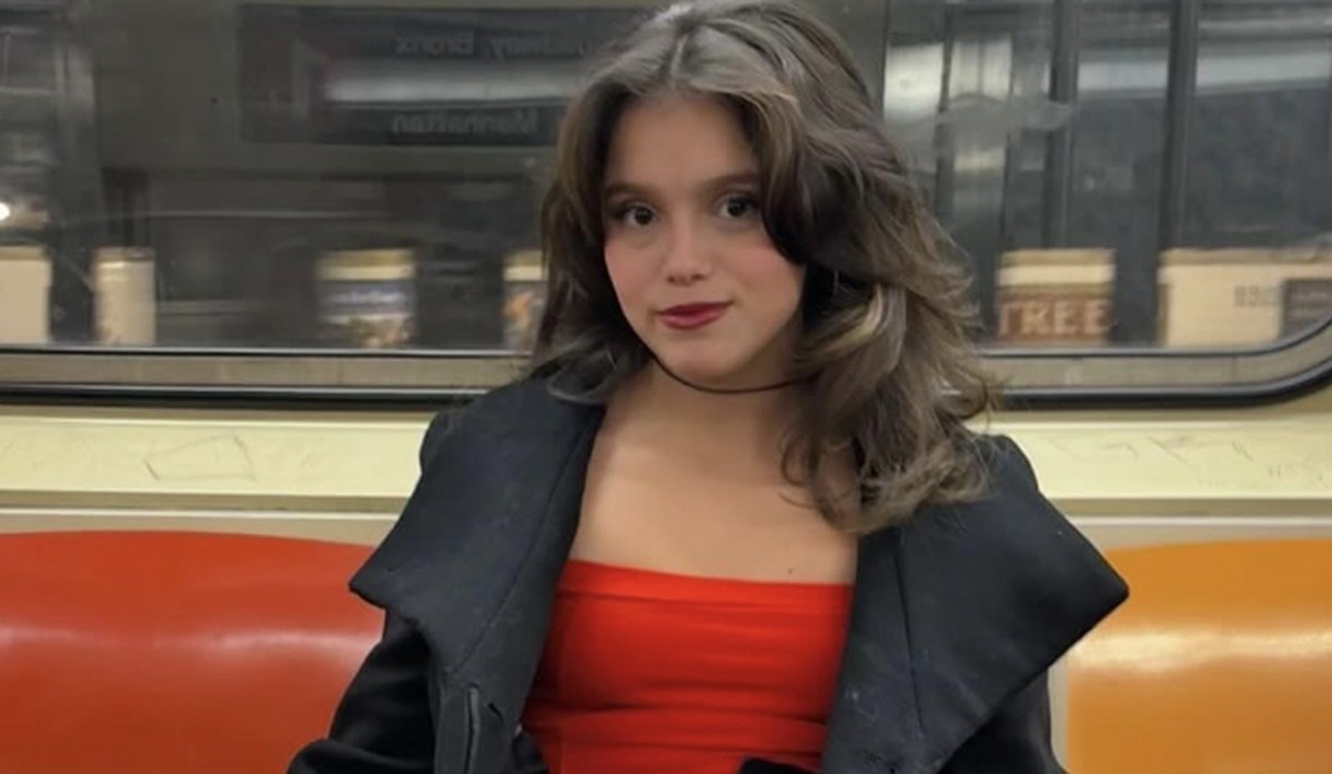 Elisa, filha de Ernesto Paglia e Sandra Annenberg, surge deslumbrante ...