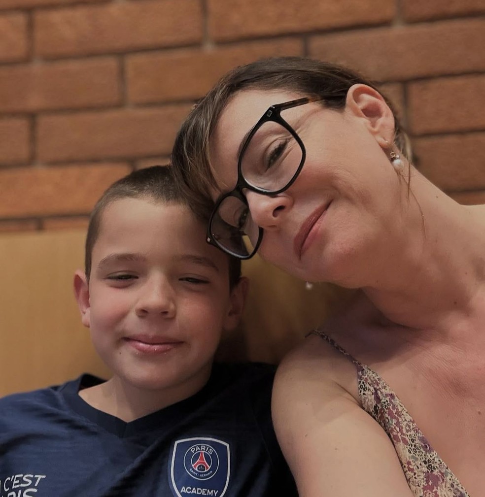 Regiane Alves se declara ao filho caçula, Antônio: 'A vida é boa com você'