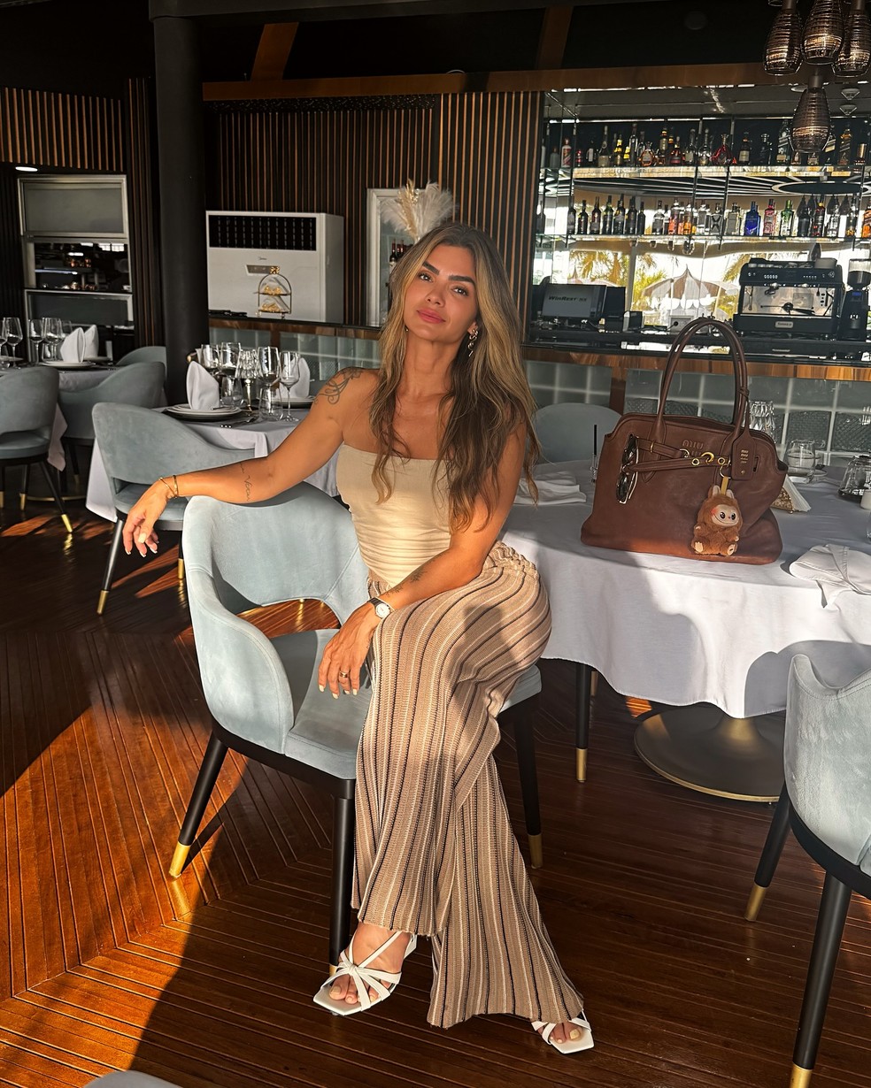 Kelly Key posa após almoço de negócios e desabafa: 'Me sinto lindíssima ...