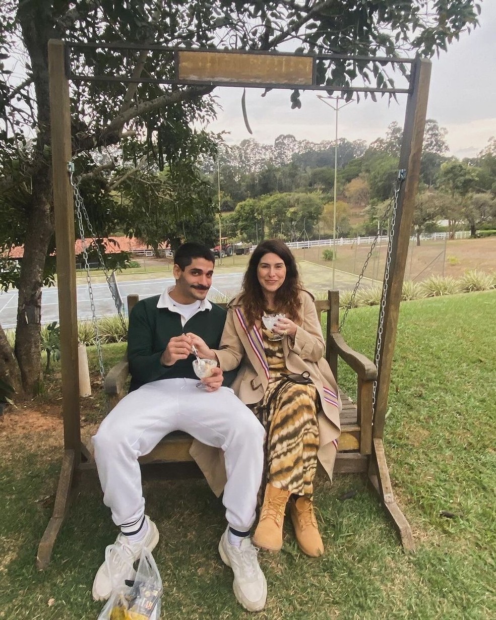 Fernanda Paes Leme abre álbum 'real' ao lado da filha e do marido e ...